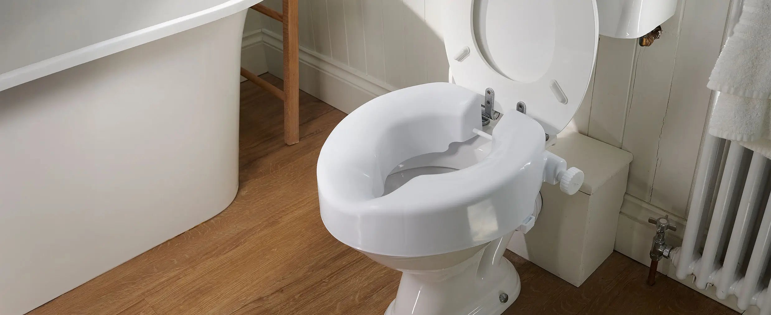 Toilet Aids – Helping Hand